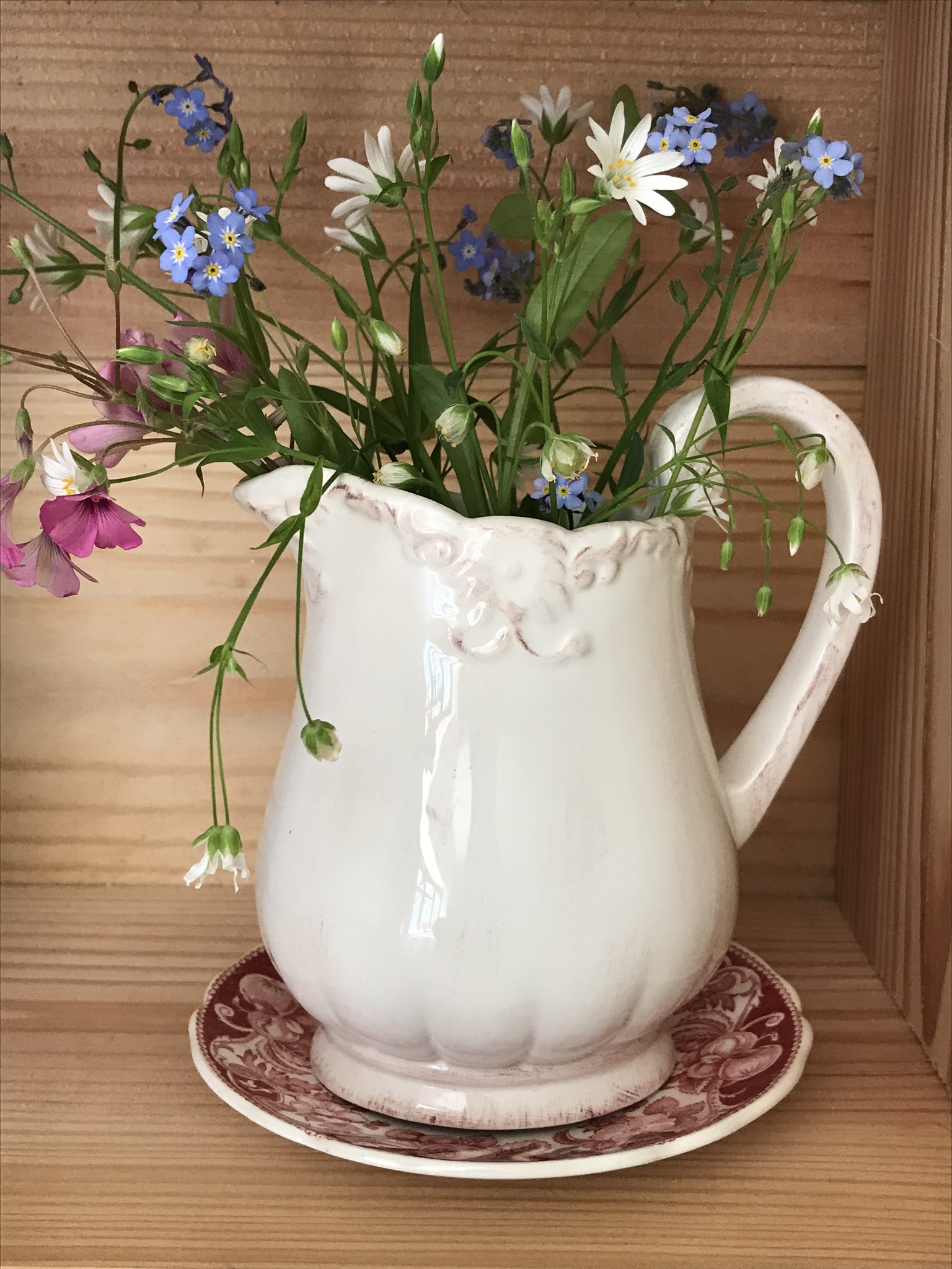 Summer Craft Ideas - Crafting and Collecting Jugs