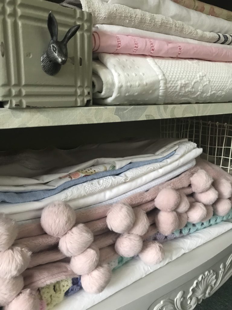 Linen Storage - up-cycling your own linen storage cabinet